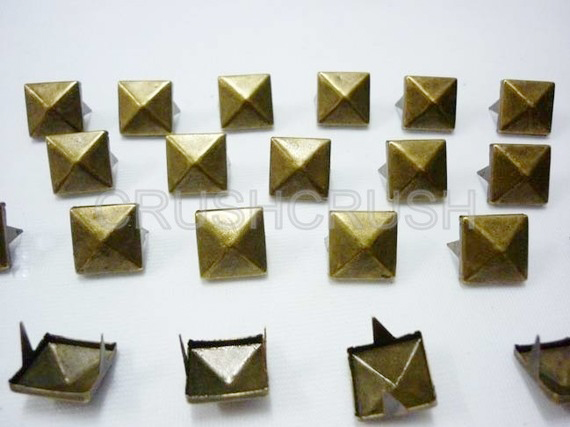 100x9mm Brass Pyramid Studs Spots Punk Rock Biker Diy Spikes S209 on Luulla